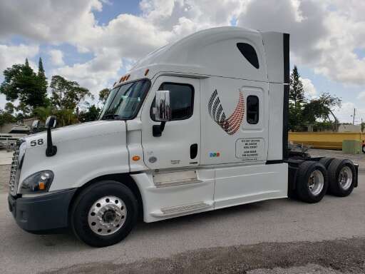 FREIGHTLINER Commercial Trucks For Sale