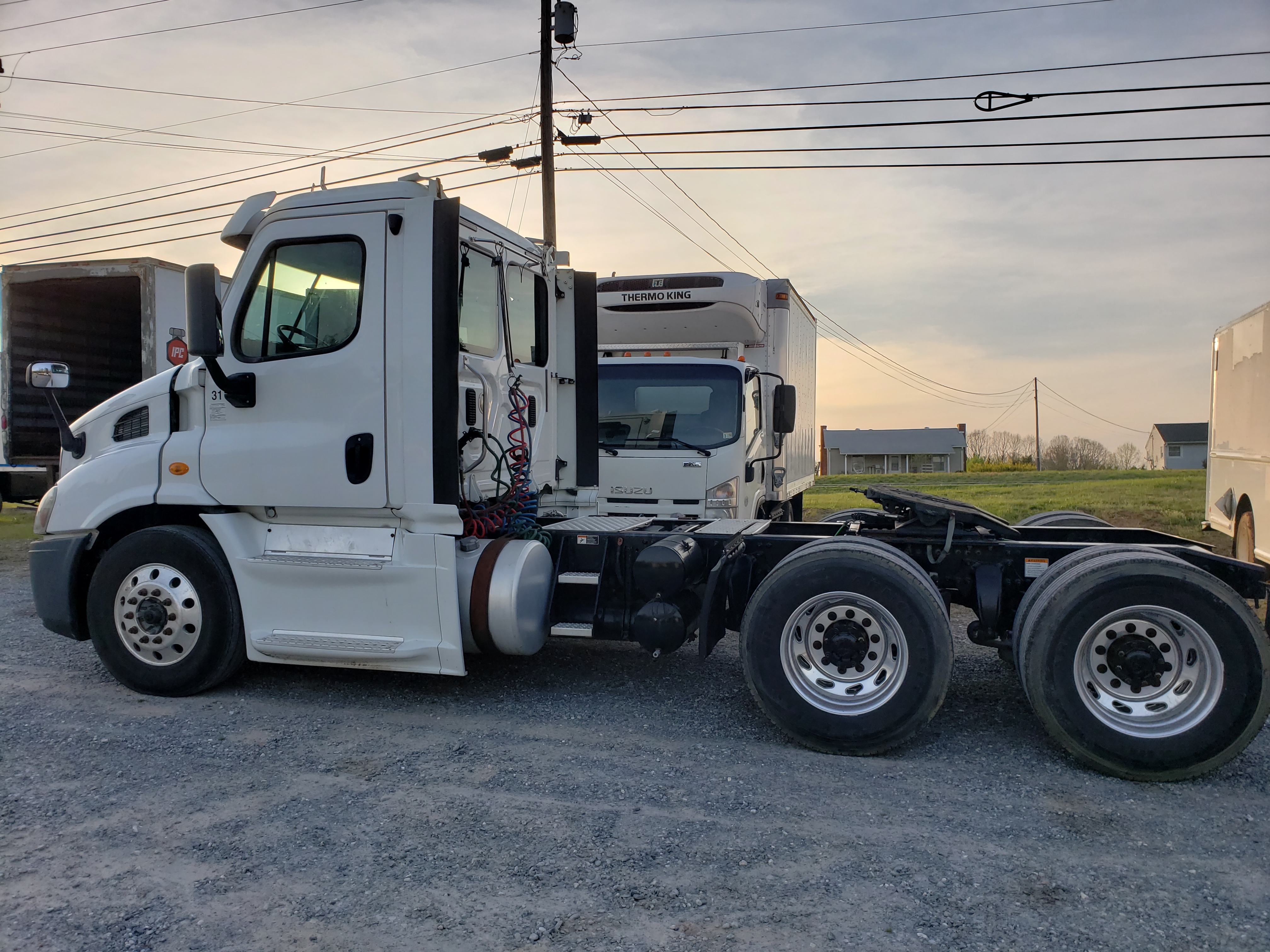 Conventional - Day Cab Trucks For Sale - Commercial Truck Trader