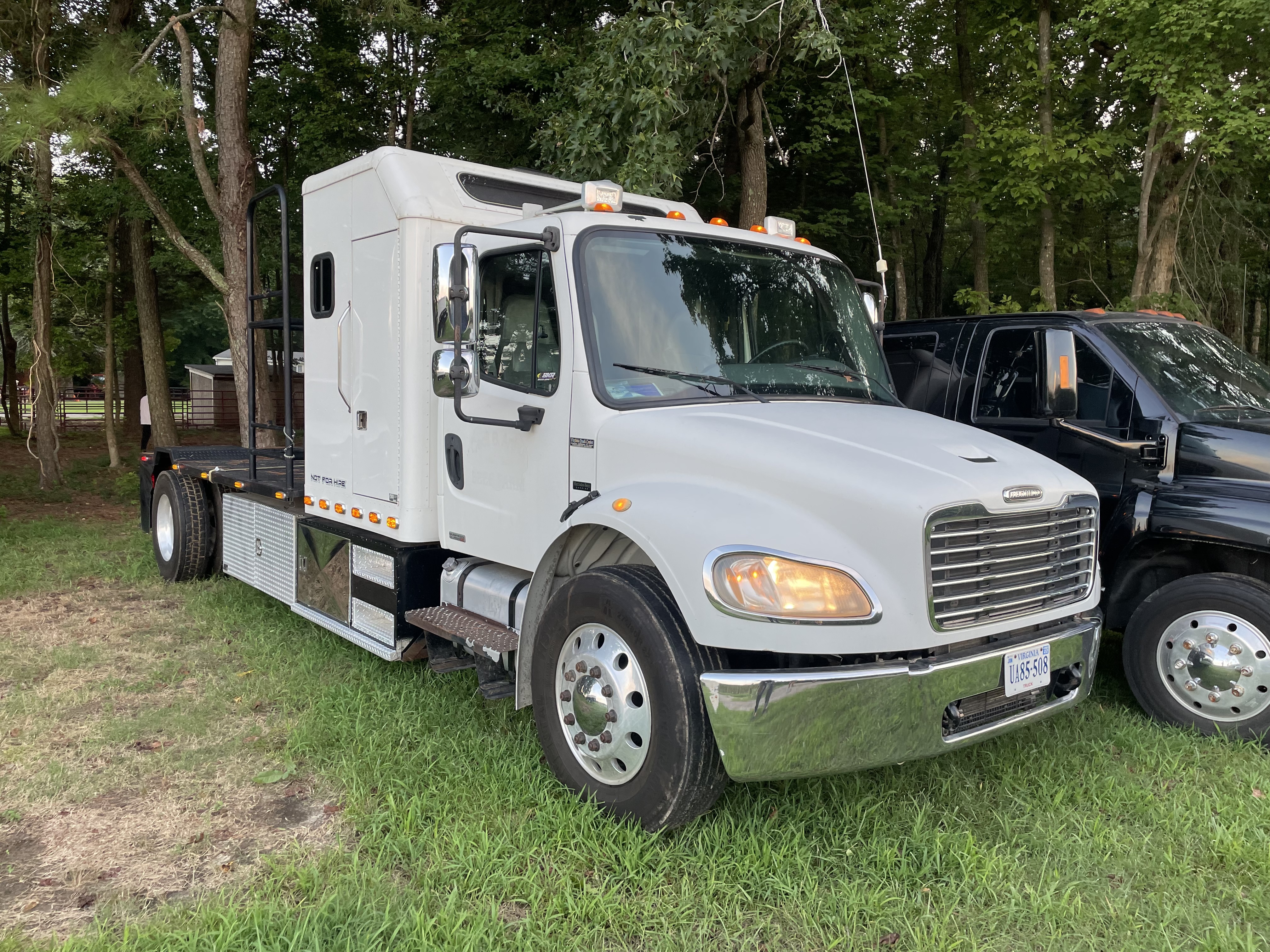 Business Class M2 For Sale - Freightliner Business Class M2 Trucks ...