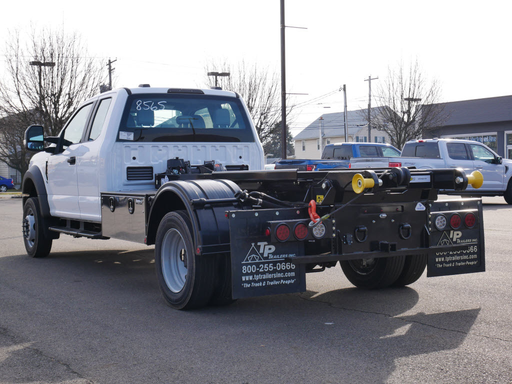 F550 For Sale - Ford F550 Trucks with Switch-n-go Bodies - Commercial ...