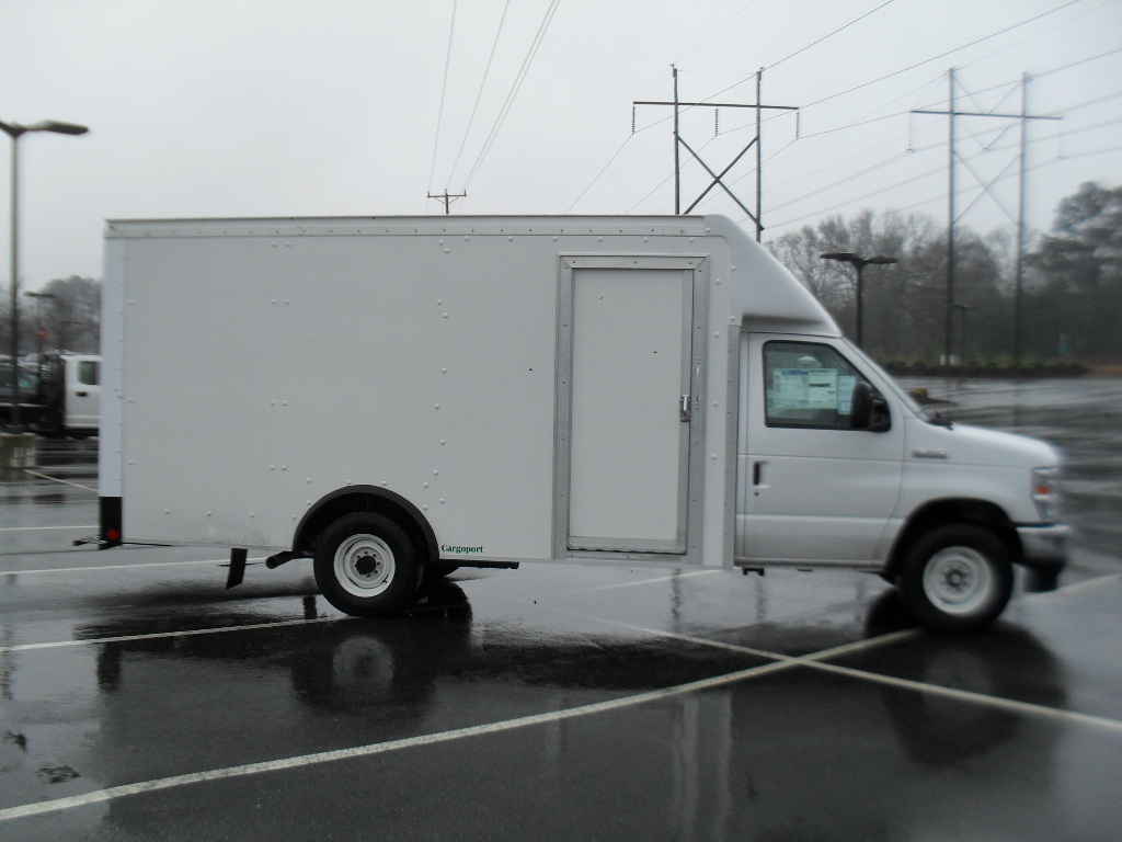 Ford For Sale - Ford Box Truck - Straight Trucks - Commercial Truck Trader