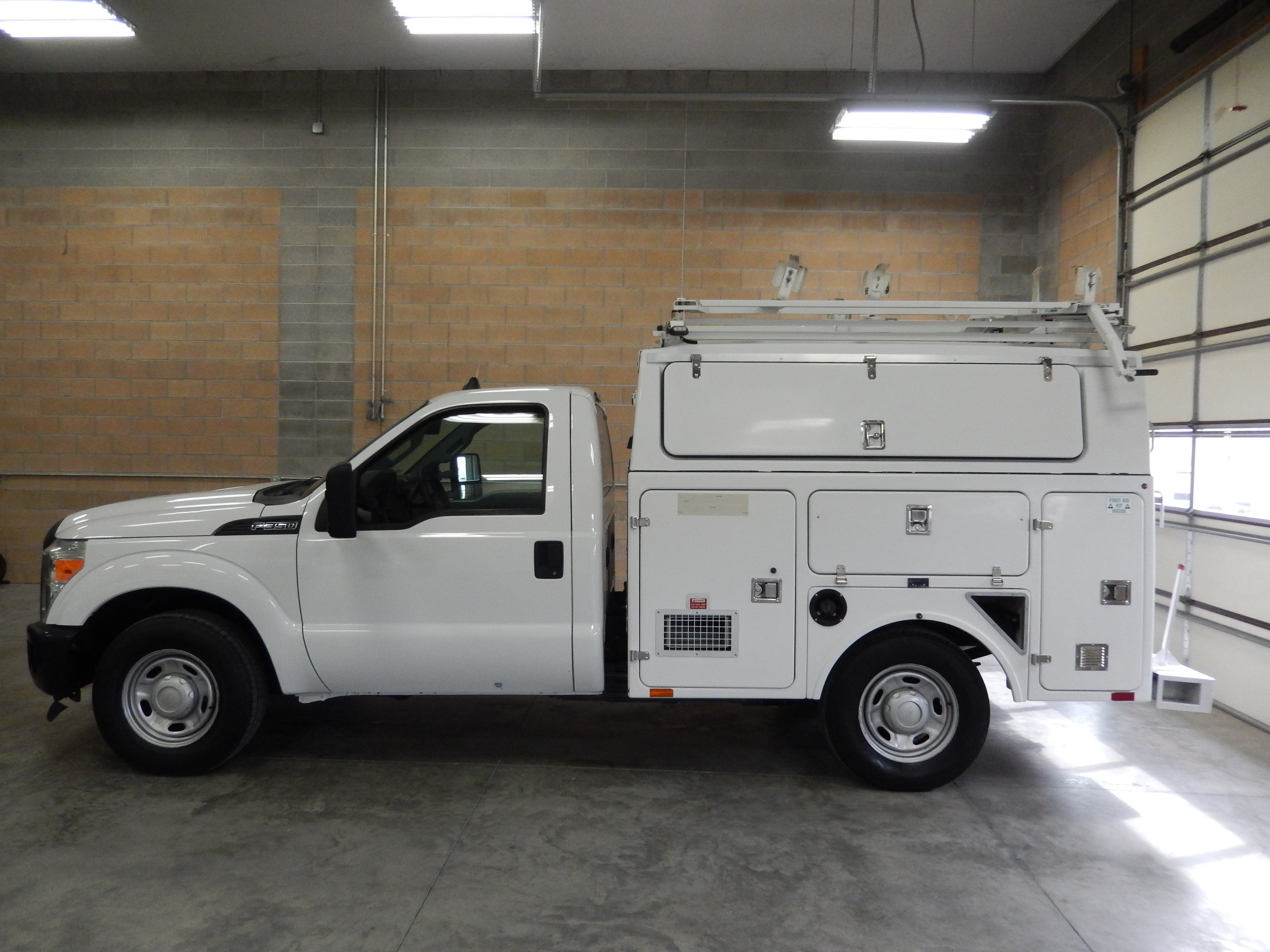 F350 For Sale - Ford F350 Utility Truck - Service Trucks Near Me ...