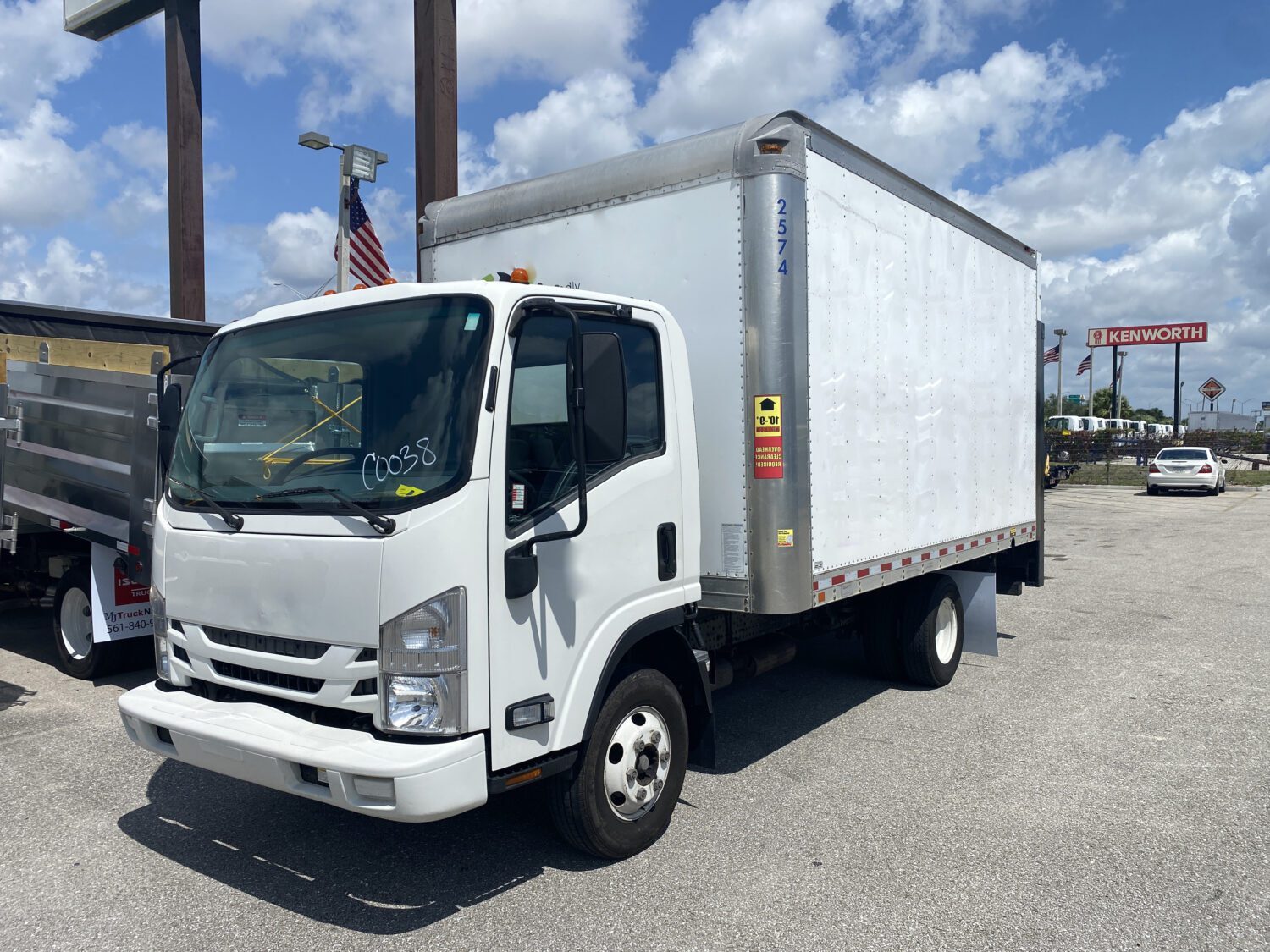 Cabover Truck - COE Trucks with Box Trucks For Sale Near Me ...