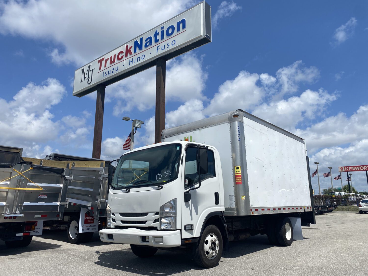 Cabover Truck - COE Trucks with Box Trucks For Sale Near Me ...
