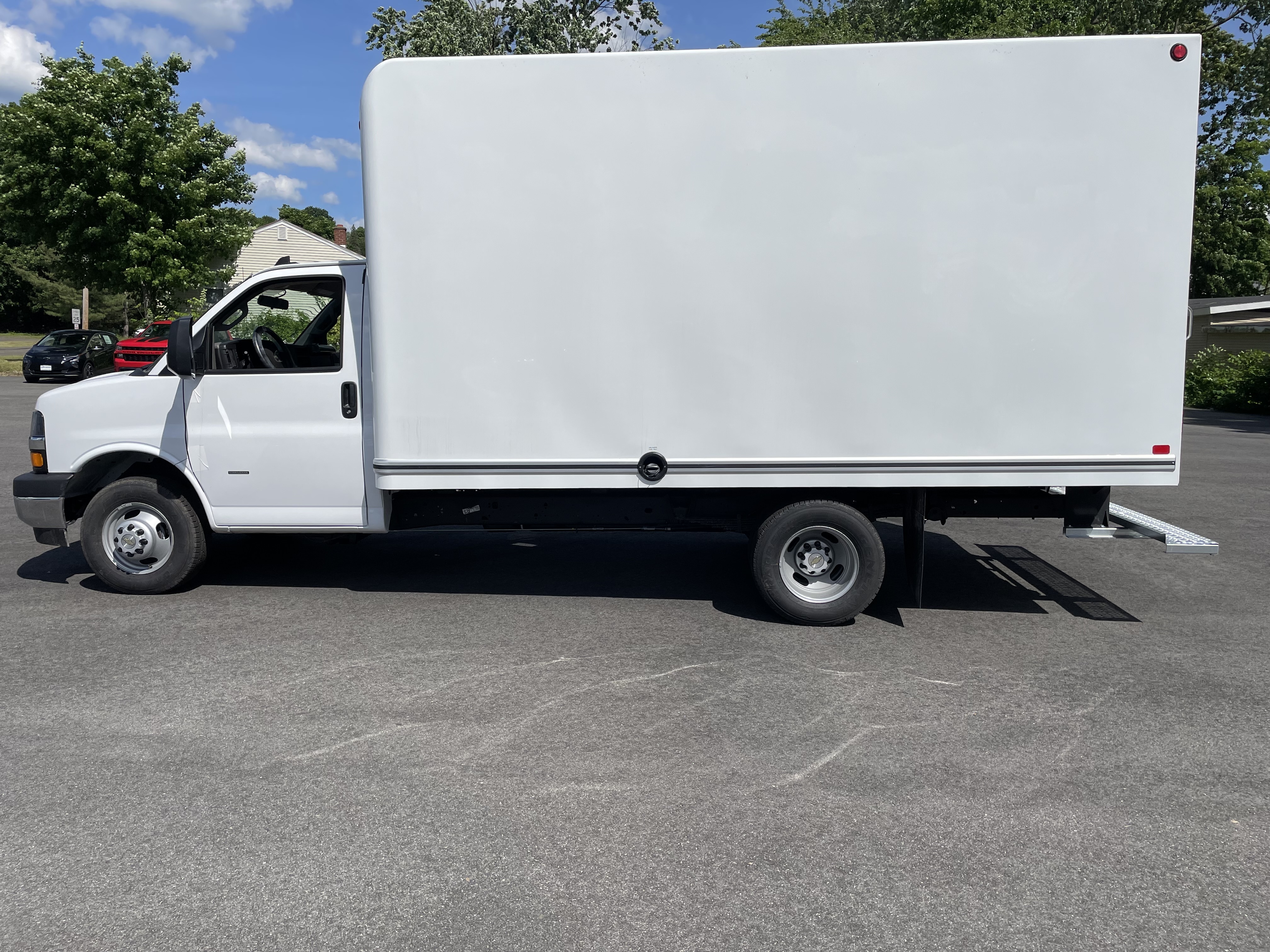 Trucks with Unicell Bodies For Sale Near Me - Commercial Truck Trader