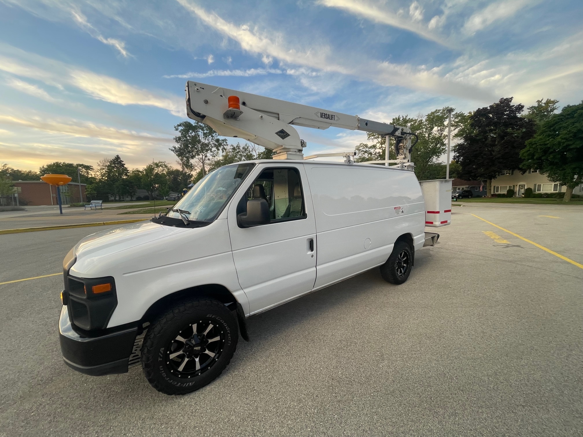 E350 For Sale - Ford E350 Bucket Truck - Boom Trucks Near Me ...
