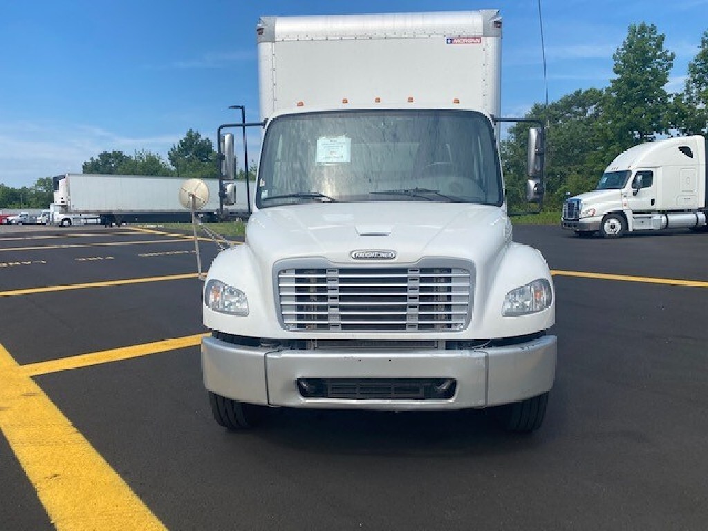 Box Truck - Straight Truck Class 7 (gvw 26001 - 33000) Trucks For Sale ...