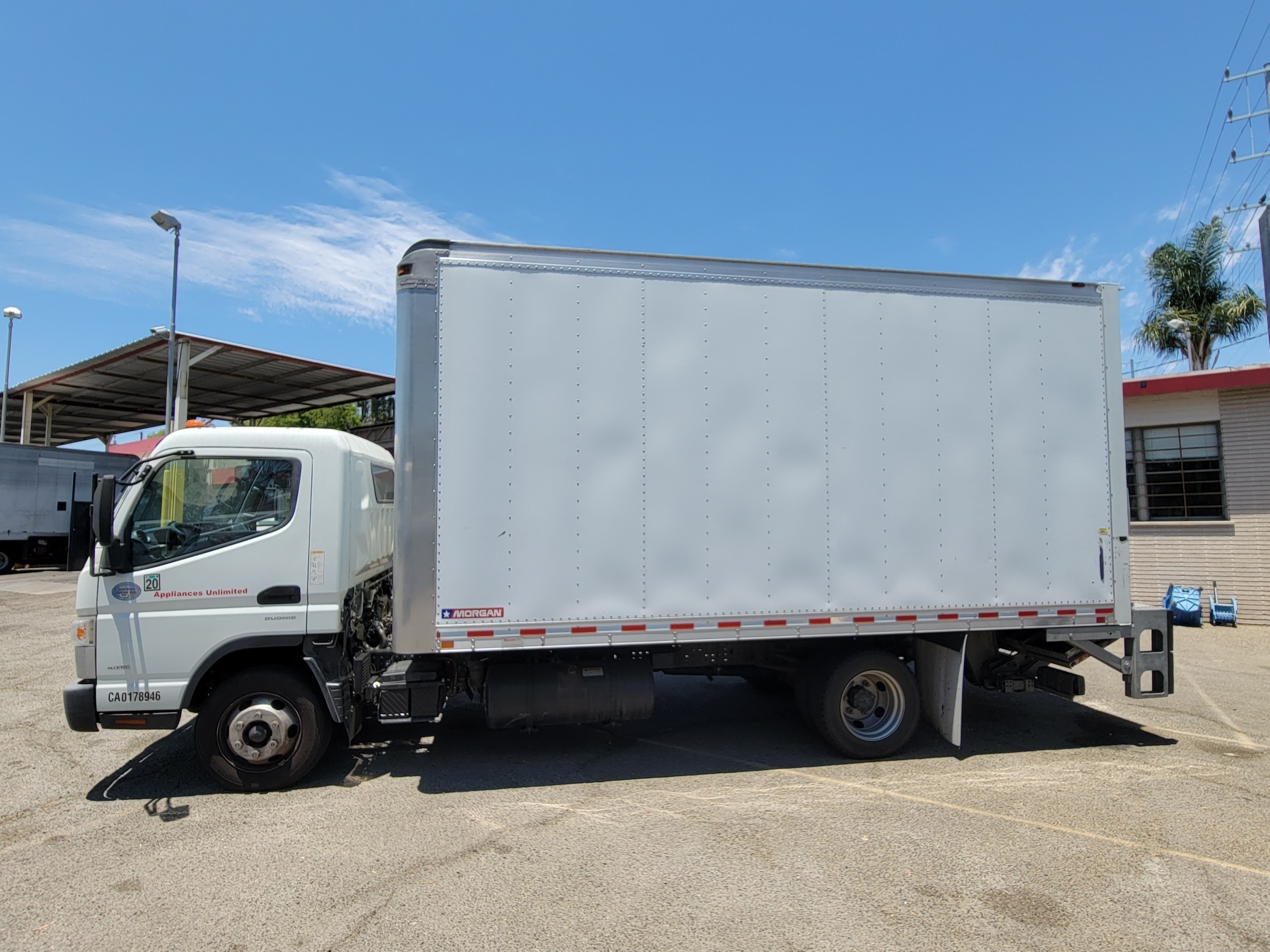 40FT For Sale - 40FT Box Truck - Straight Trucks Near Me - Commercial ...