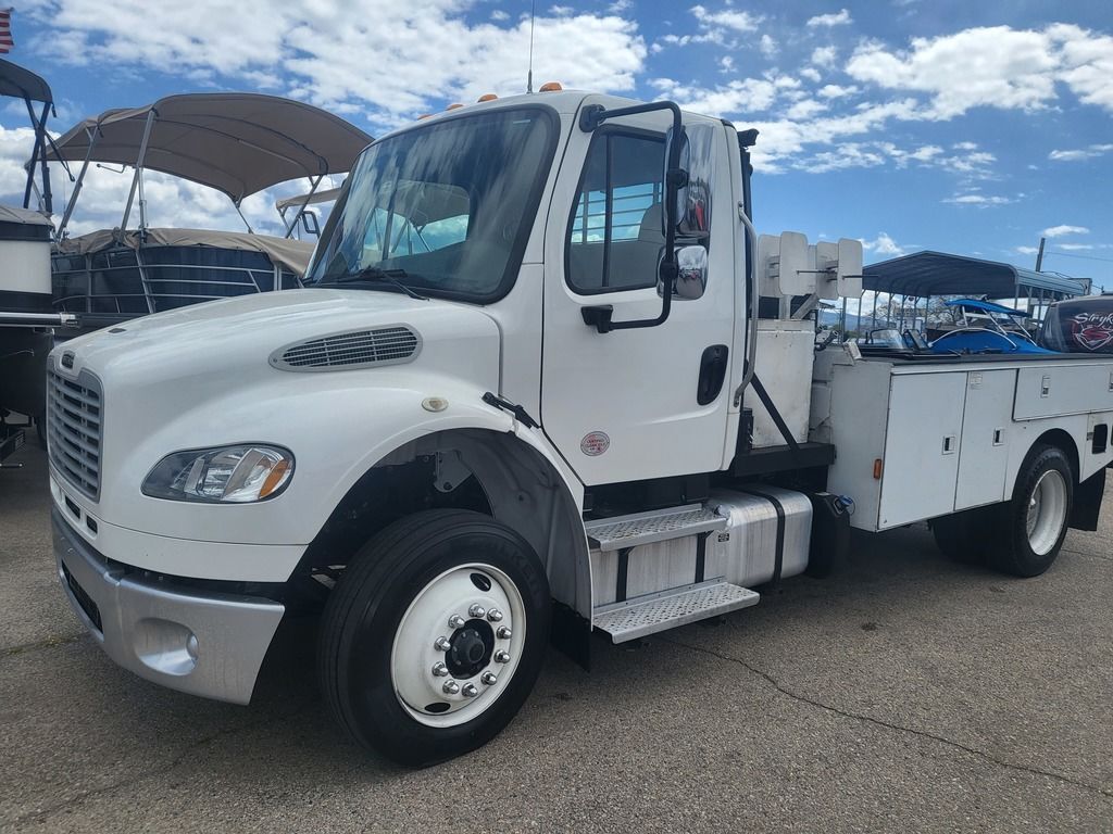 Used Utility Truck - Service Trucks For Sale Near Me - Commercial Truck ...