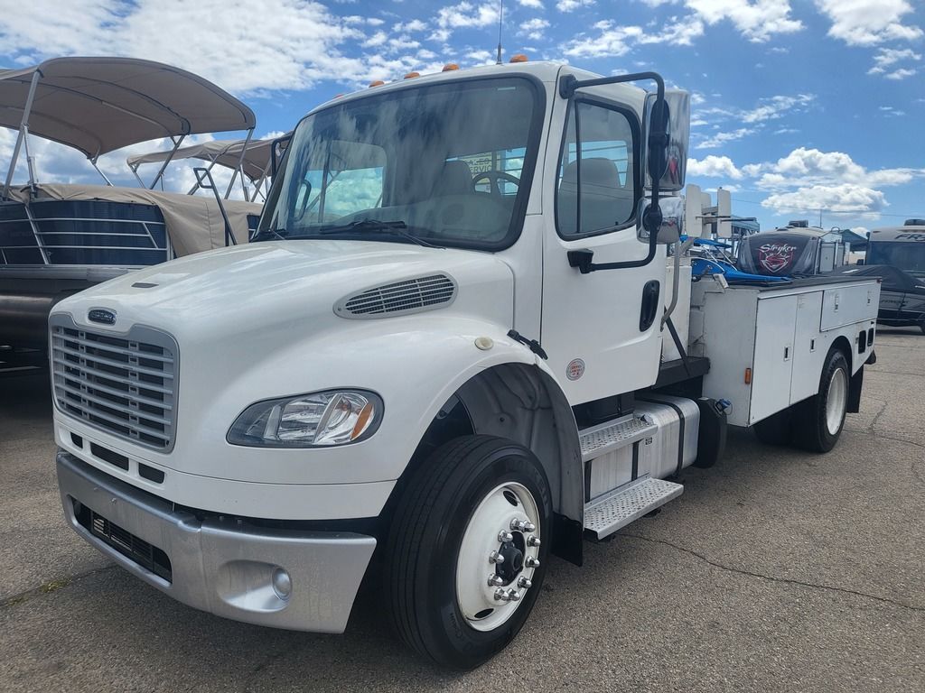 Used Utility Truck - Service Trucks For Sale Near Me - Commercial Truck ...