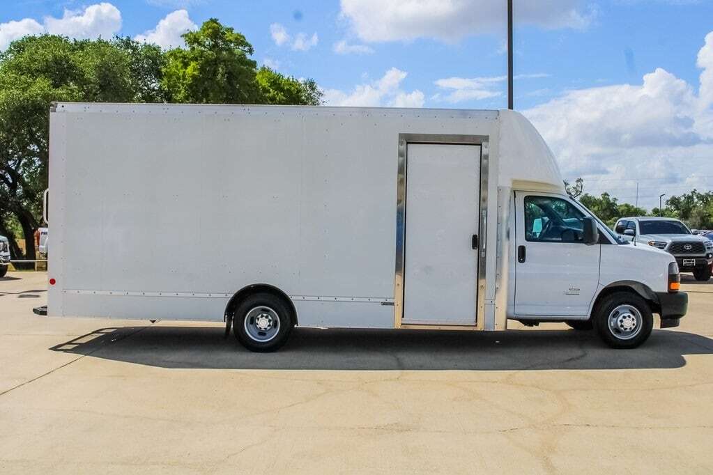 Chevy For Sale - Chevy Cutaway-Cube Vans Near Me - Commercial Truck Trader