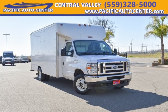 Ford For Sale - Ford Box Truck - Straight Trucks Near Me - Commercial ...