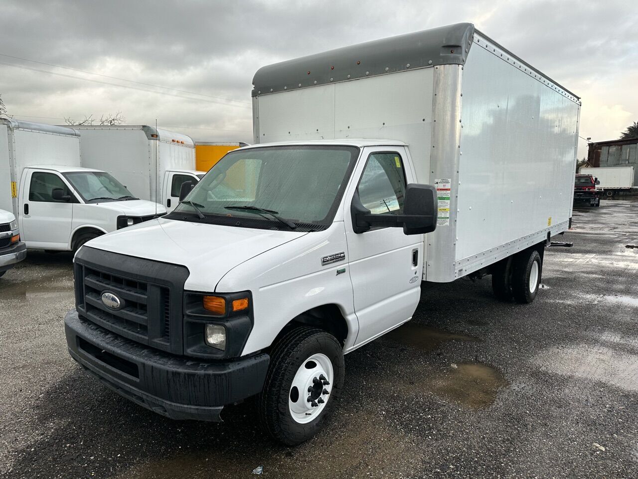 Ford For Sale - Ford Box Truck - Straight Trucks Near Me - Commercial ...