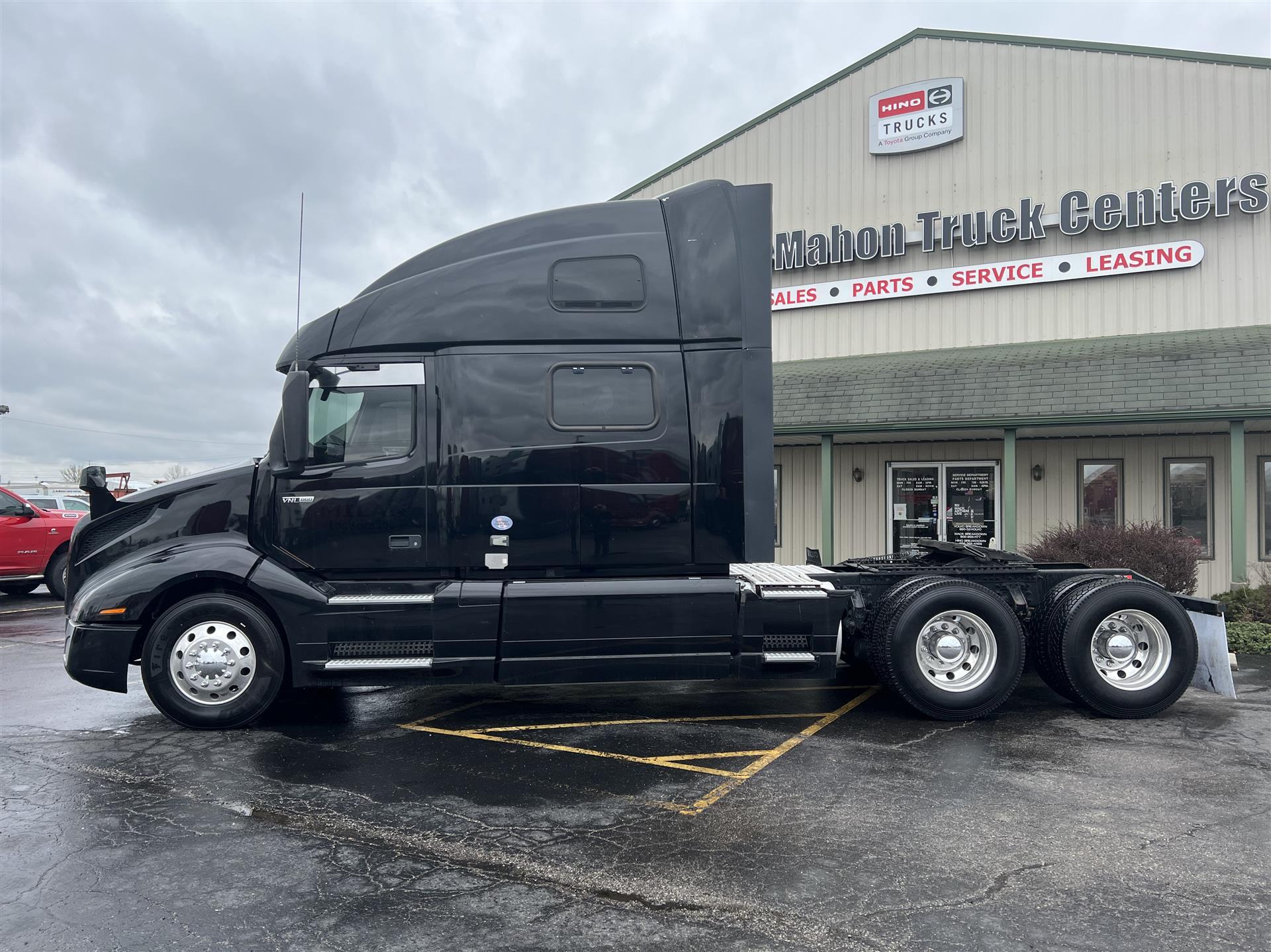 VNL64T860 For Sale - Volvo VNL64T860 Trucks Near Me - Commercial Truck ...