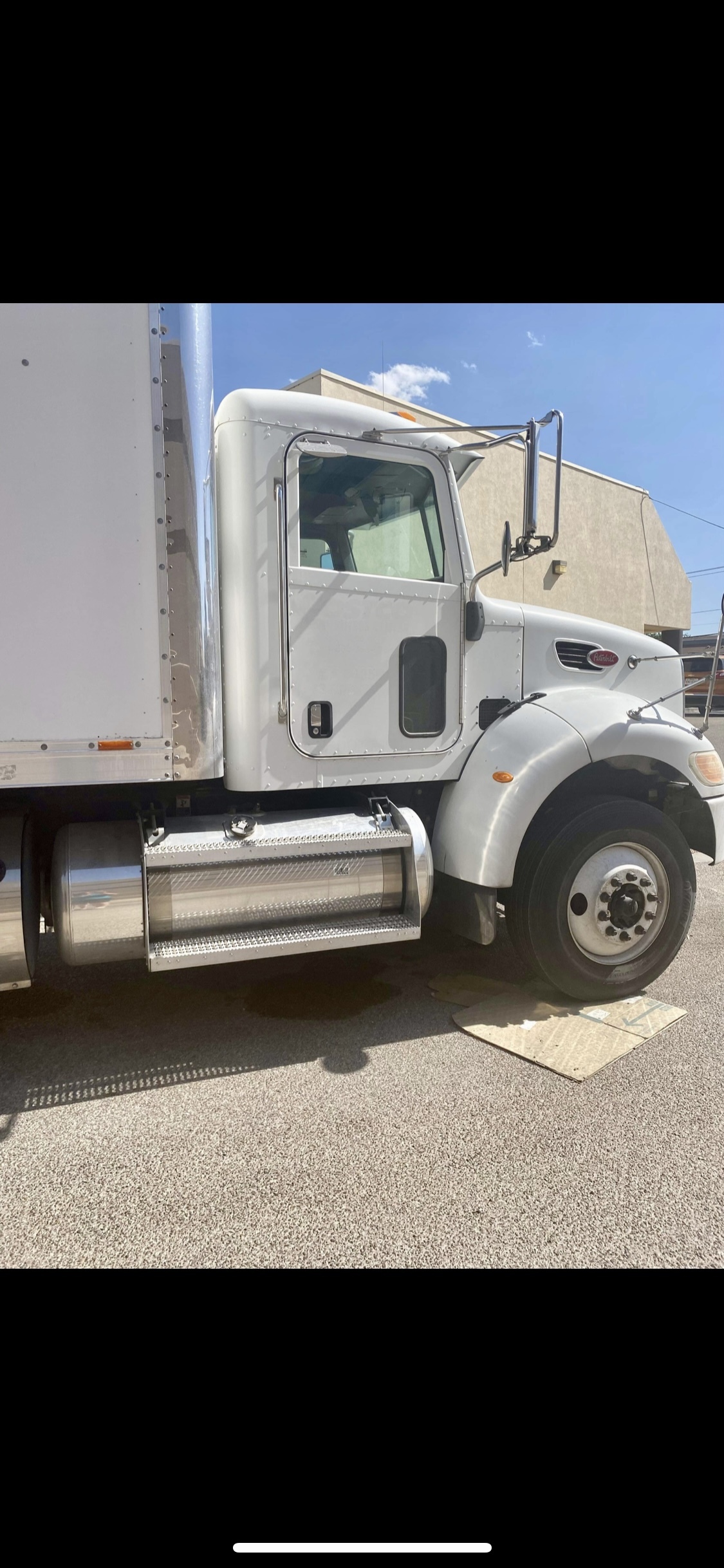 Peterbilt For Sale - Peterbilt Class 6 (gvw 19501 - 26000) Trucks Near ...