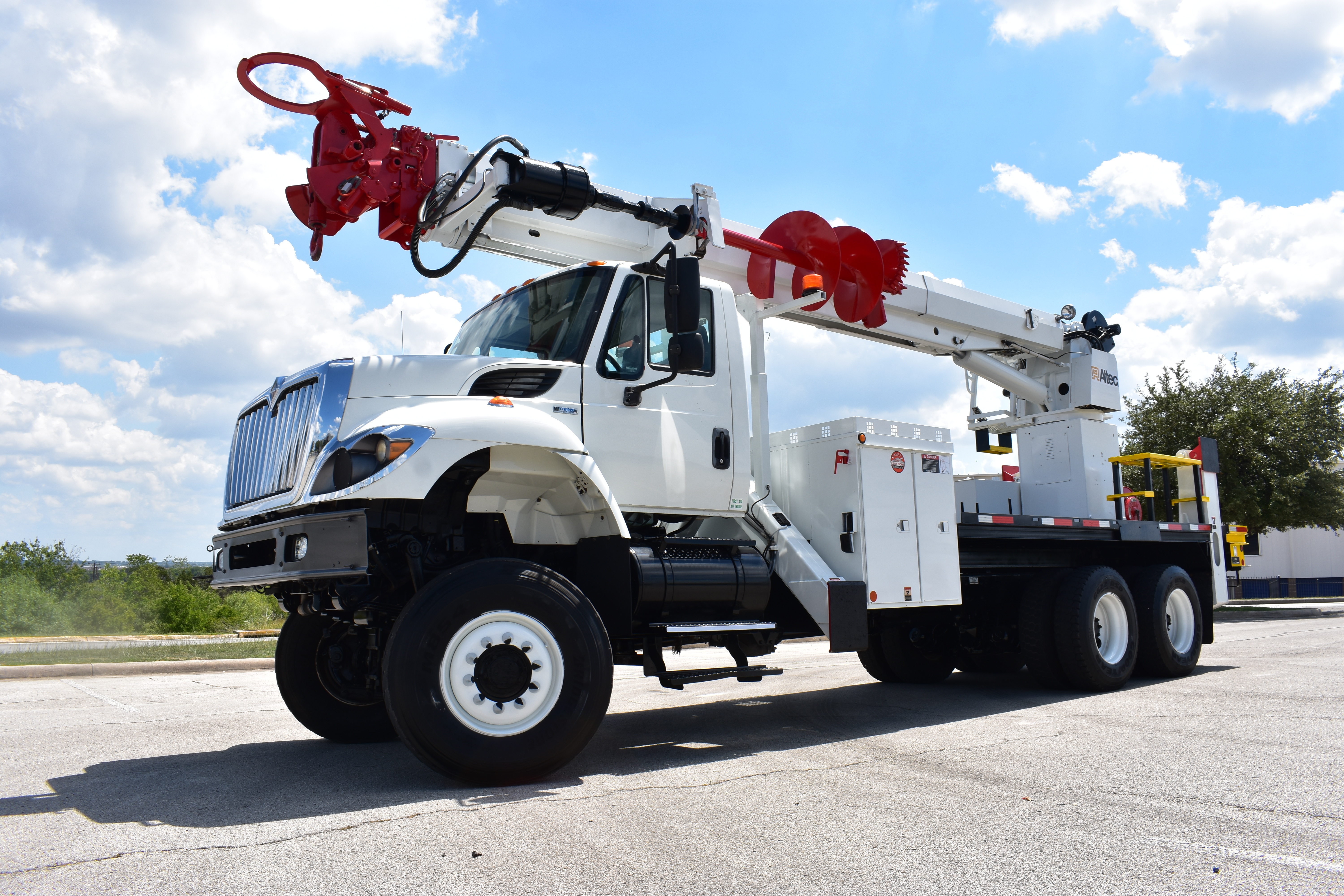 Digger Derrick Trucks For Sale Near Me - Commercial Truck Trader