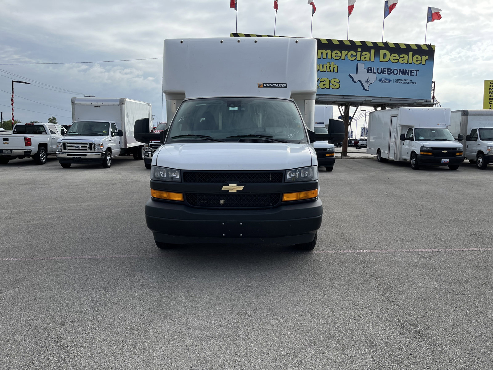 Express G4500 For Sale - Chevy Express G4500 Box Truck - Straight ...
