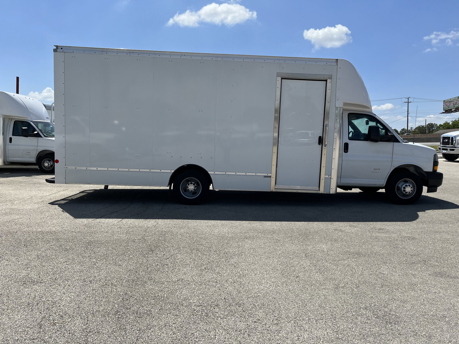 Express G4500 For Sale - Chevy Express G4500 Box Truck - Straight ...
