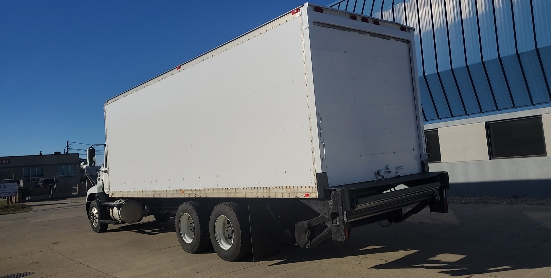 Mack For Sale - Mack Box Truck - Straight Trucks Near Me - Commercial ...