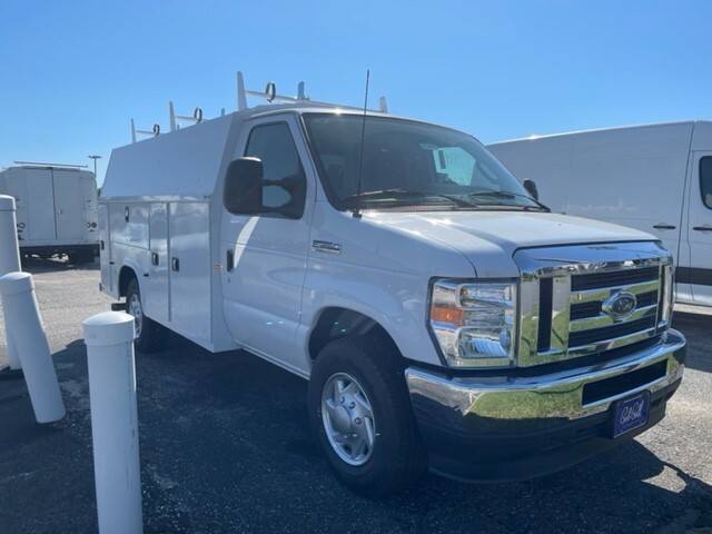 Cutaway-Cube Vans with Enclosed Service Bodies For Sale Near Me ...